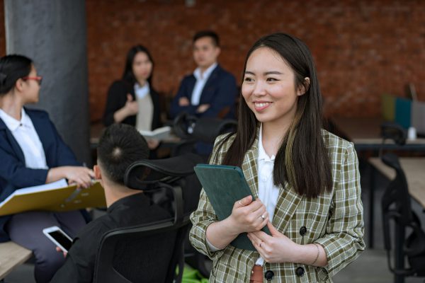 Operations Manager คือใคร รู้จักเส้นทางสายอาชีพ | Swiss Education